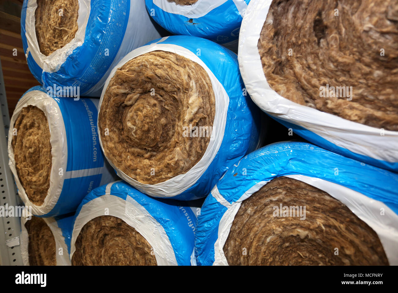 London diy store hi-res stock photography and images - Alamy