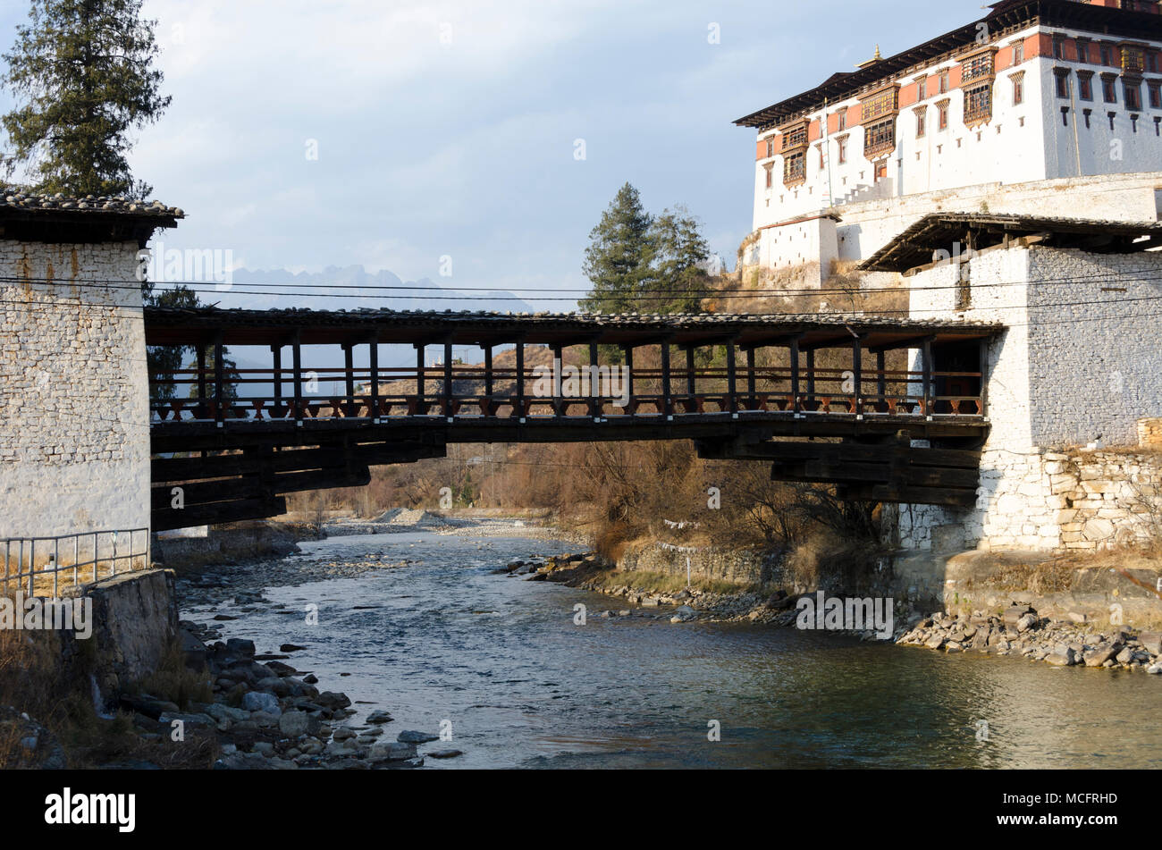 Paro dzong bridge bhutan hi-res stock photography and images - Alamy