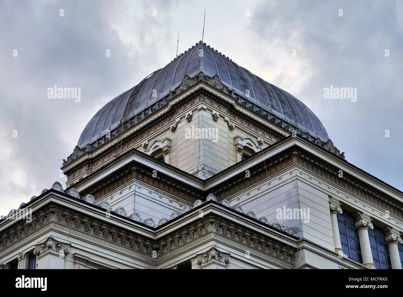 The Synagogue located in the Jewish Ghetto, Rome, Italy Stock Photo - Alamy