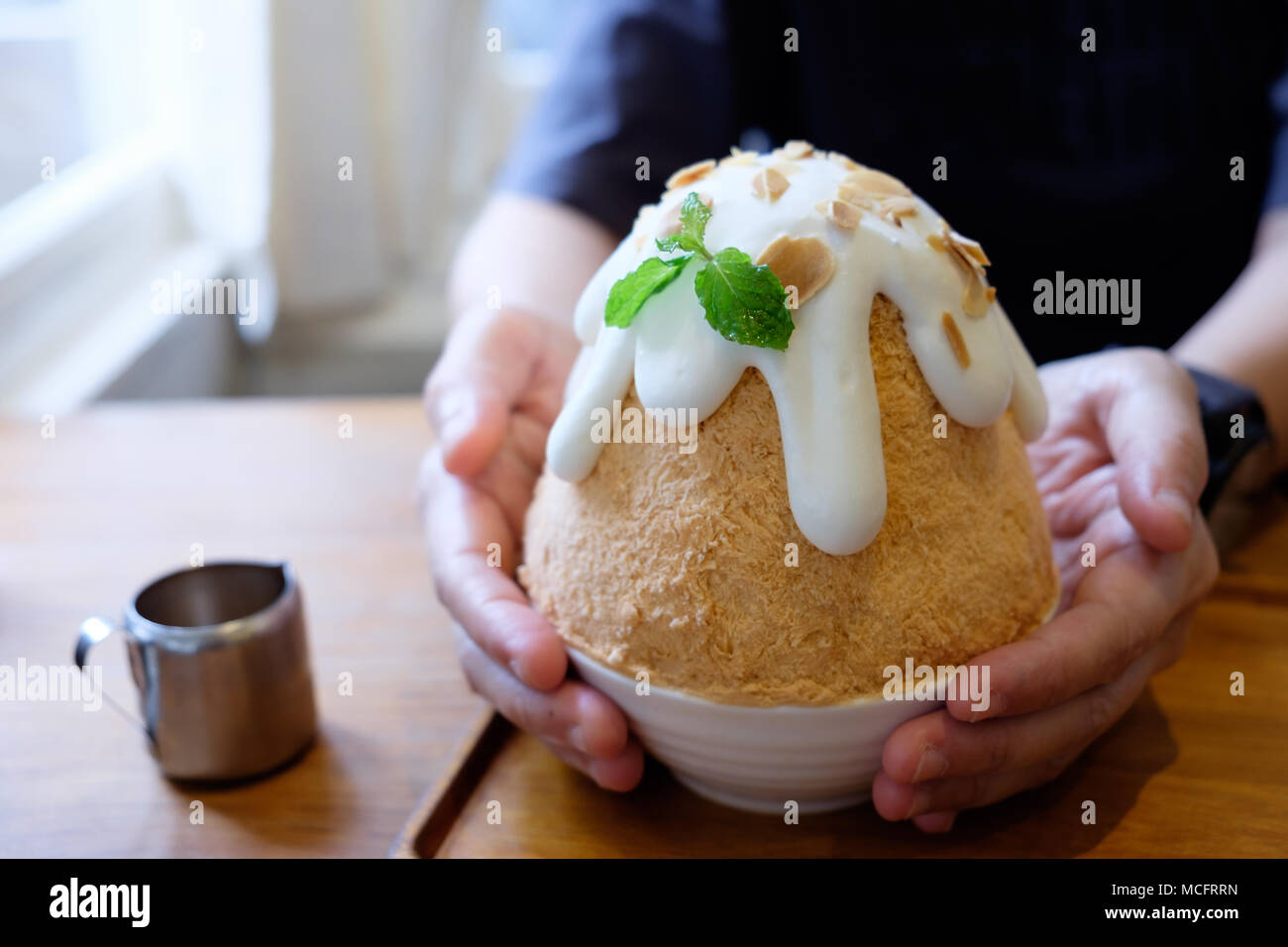Yummy bingsu hi-res stock photography and images - Alamy