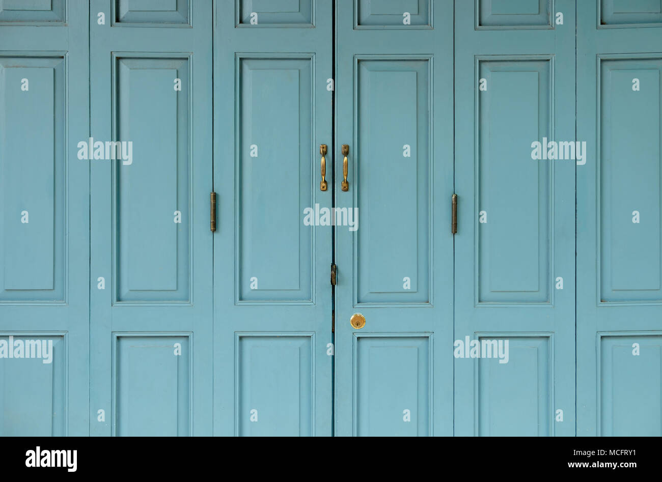 Golden doors hi-res stock photography and images - Alamy