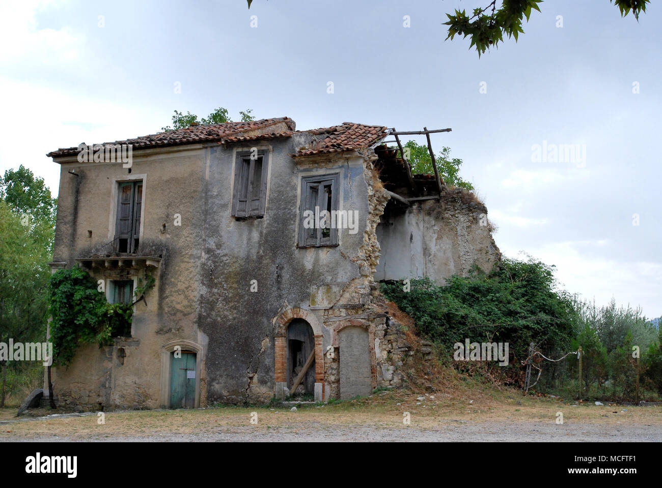 Urban landscape in Roscigno, the abandoned old quarter, South Italy ...