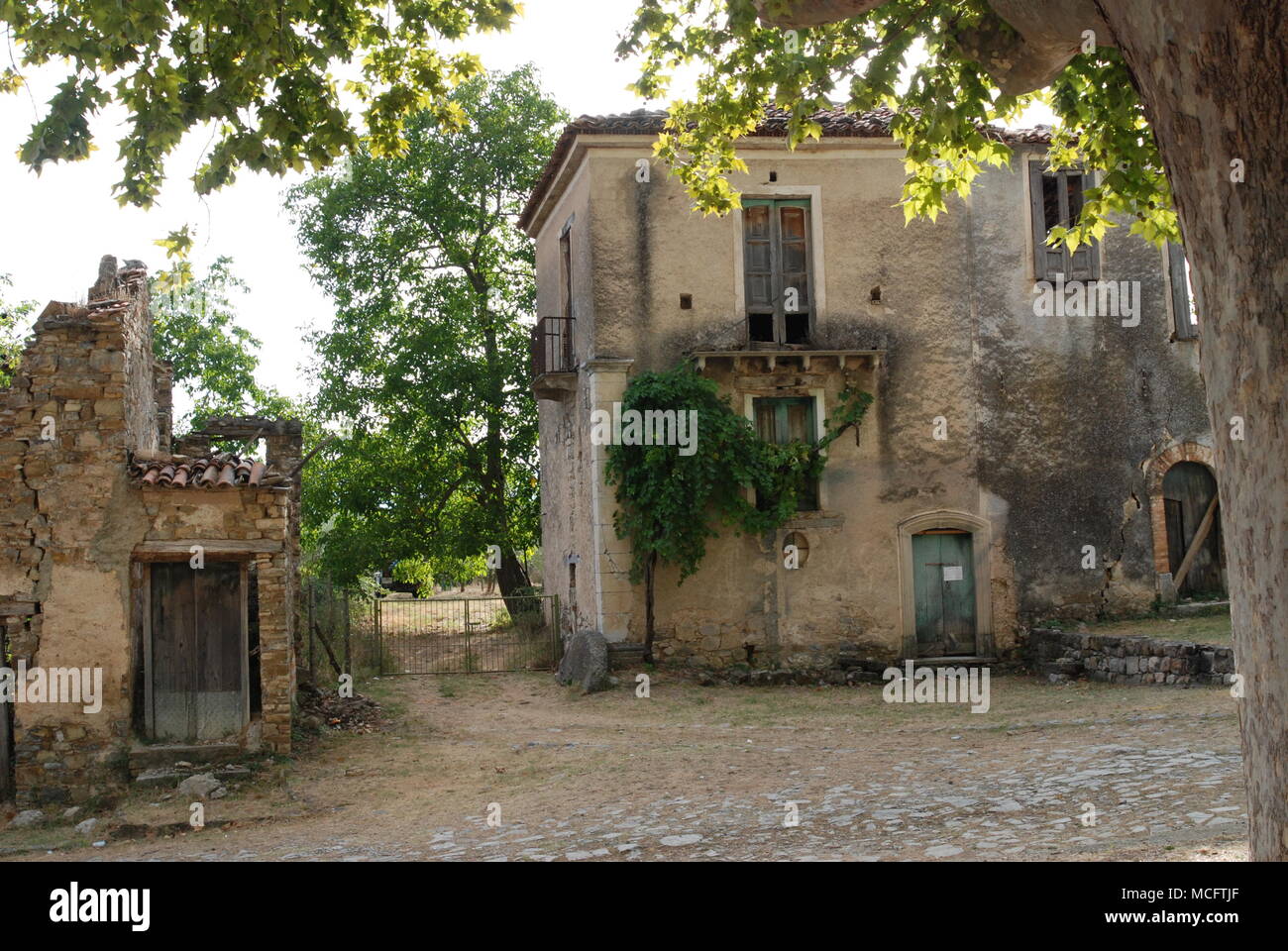 Urban landscape in Roscigno, the abandoned old quarter, South Italy ...