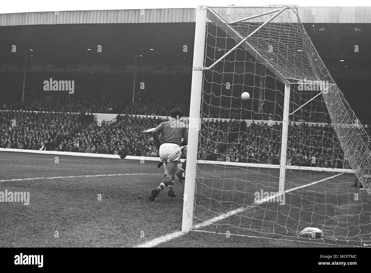Blackpool v leeds united hi-res stock photography and images - Alamy
