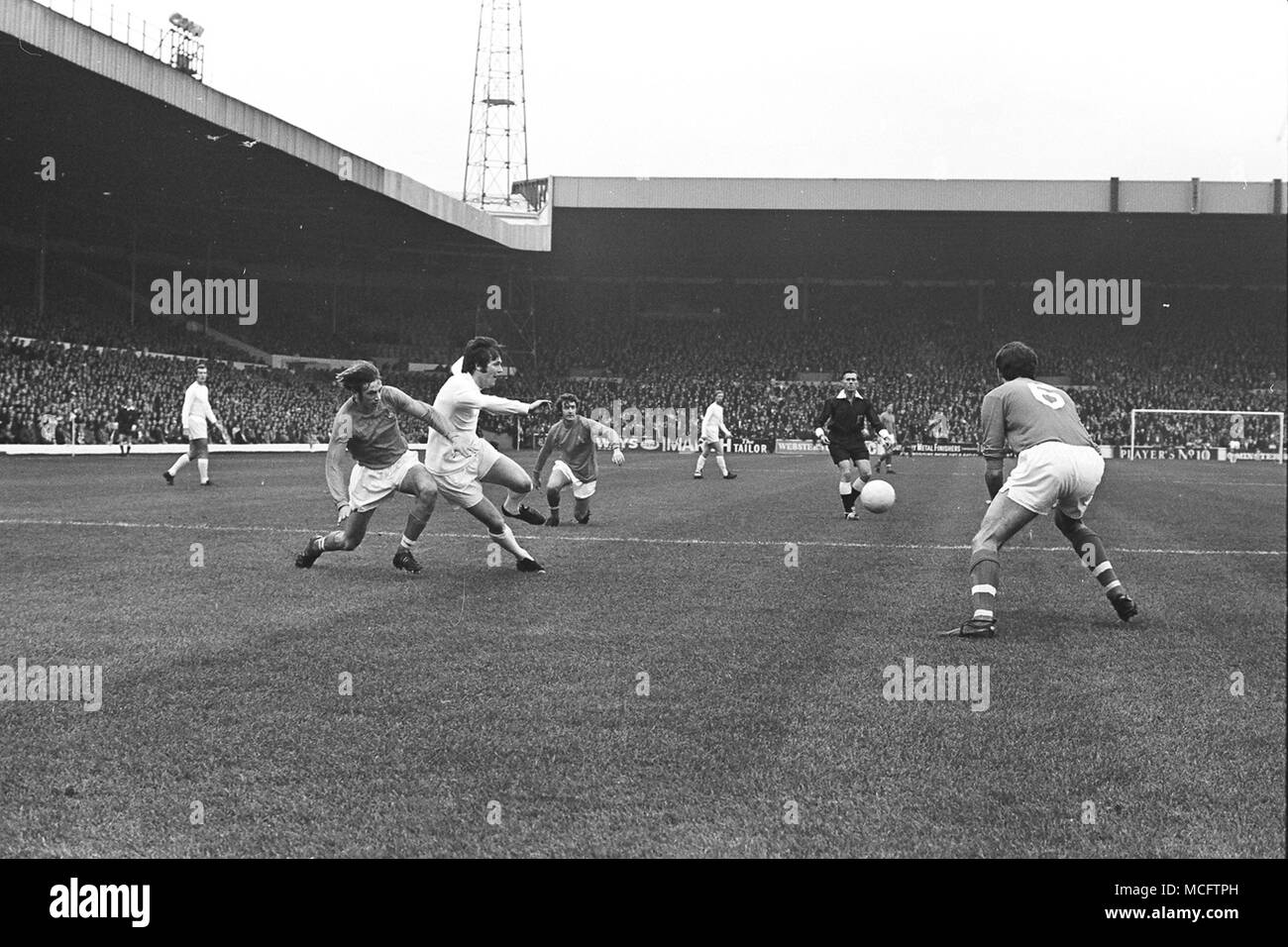Leeds united v blackpool hi-res stock photography and images - Alamy