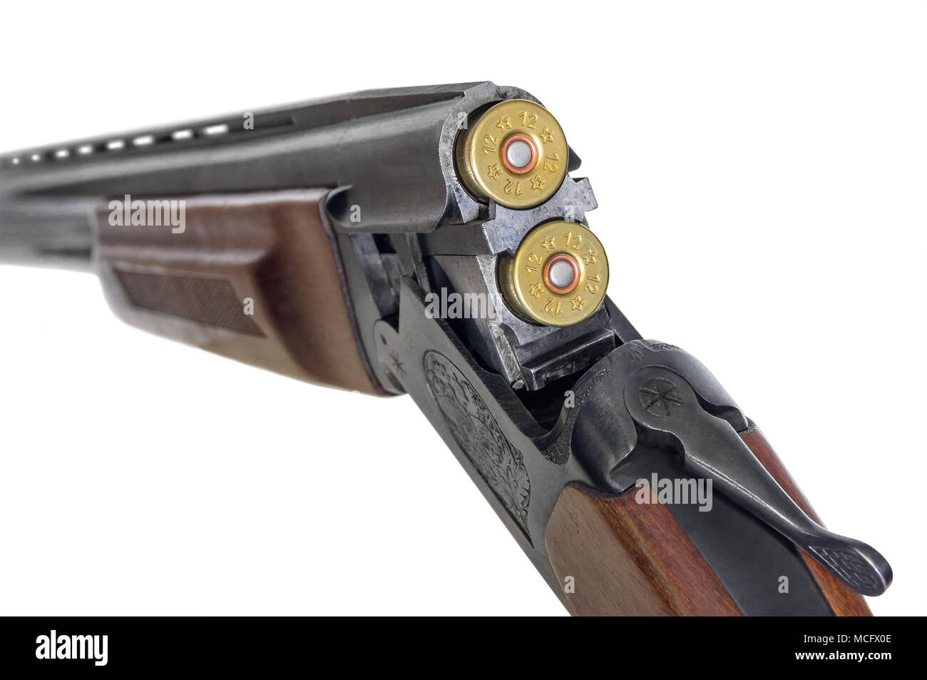 Loading double-barreled shotgun Stock Photo - Alamy