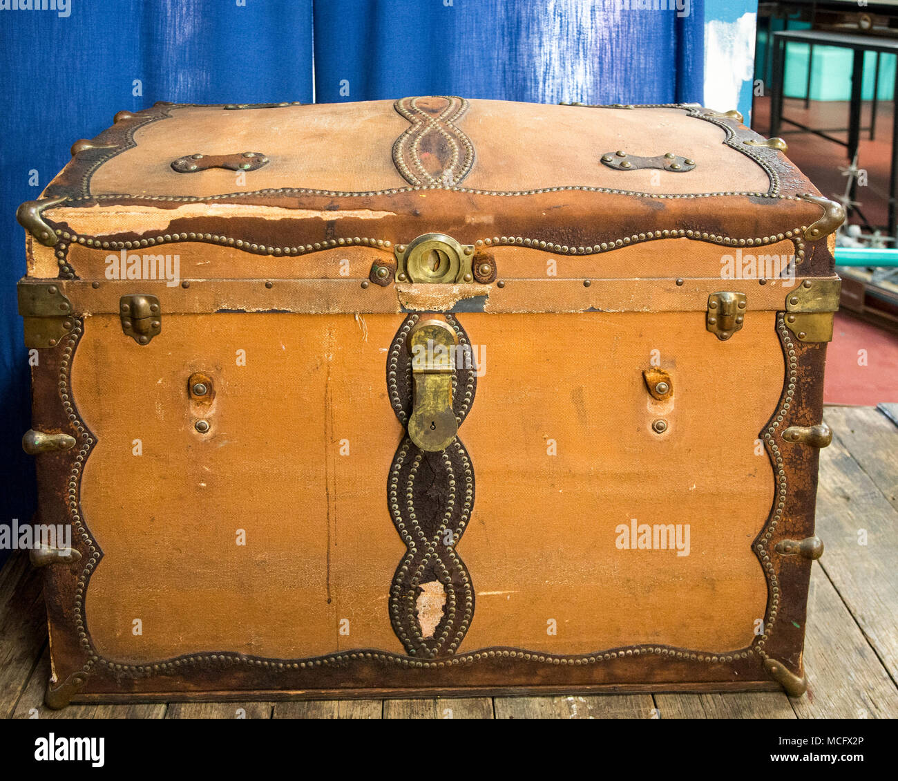 An old trunk at the Paterson Museum in Paterson, NJ Stock Photo - Alamy