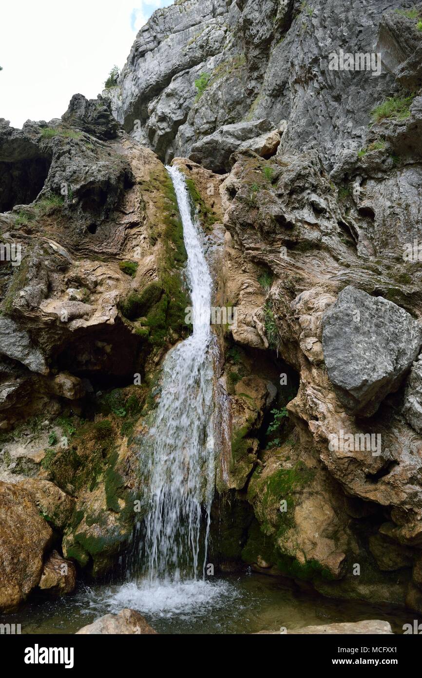 Malham cove waterfall hi-res stock photography and images - Alamy