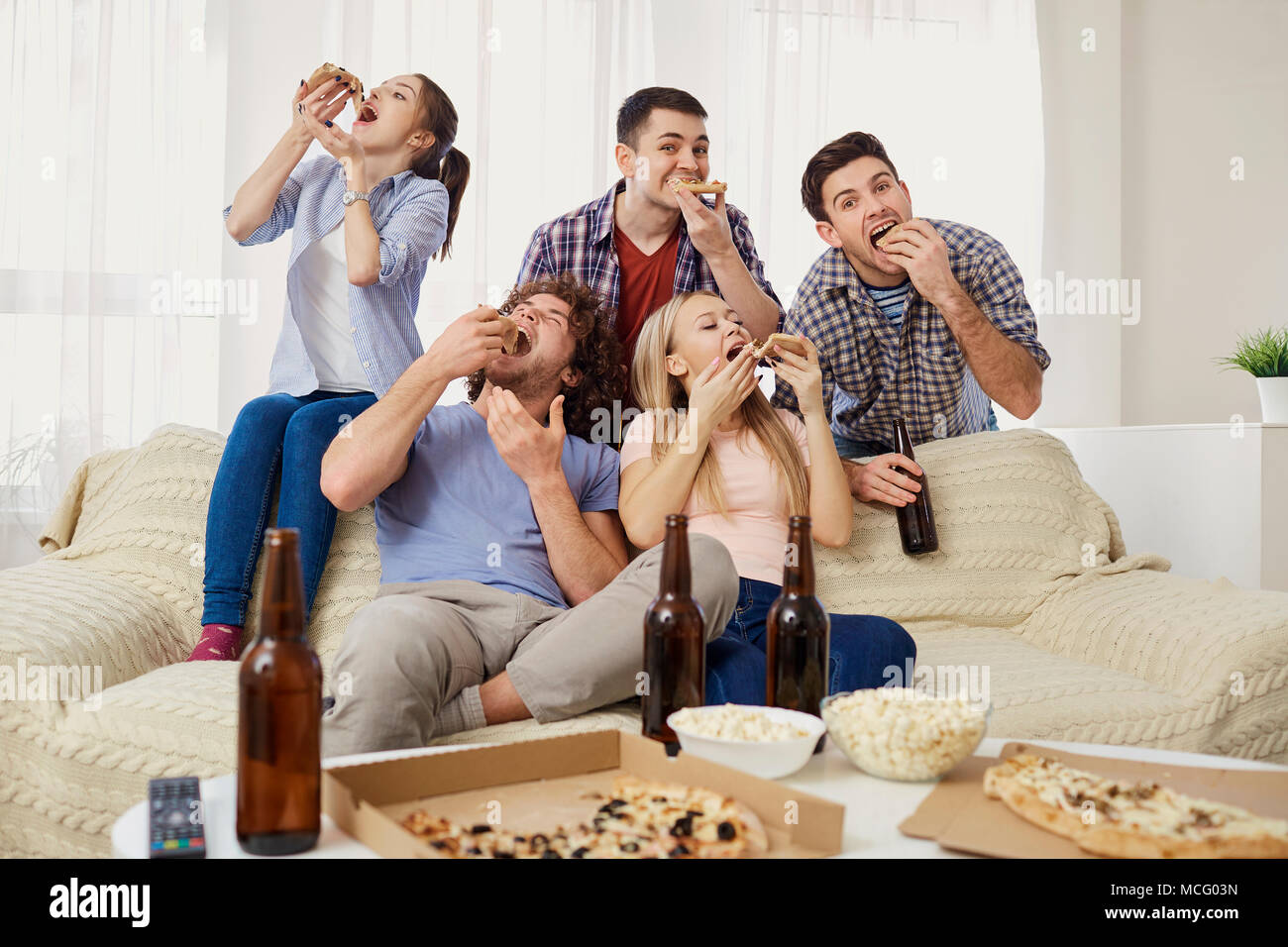 Sitting funs hi-res stock photography and images - Alamy