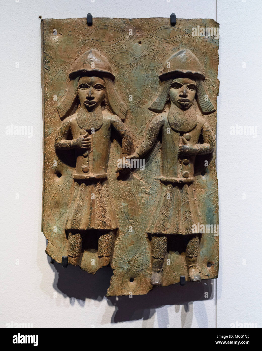 Benin Oba Plaque Stock Photos & Benin Oba Plaque Stock Images - Alamy