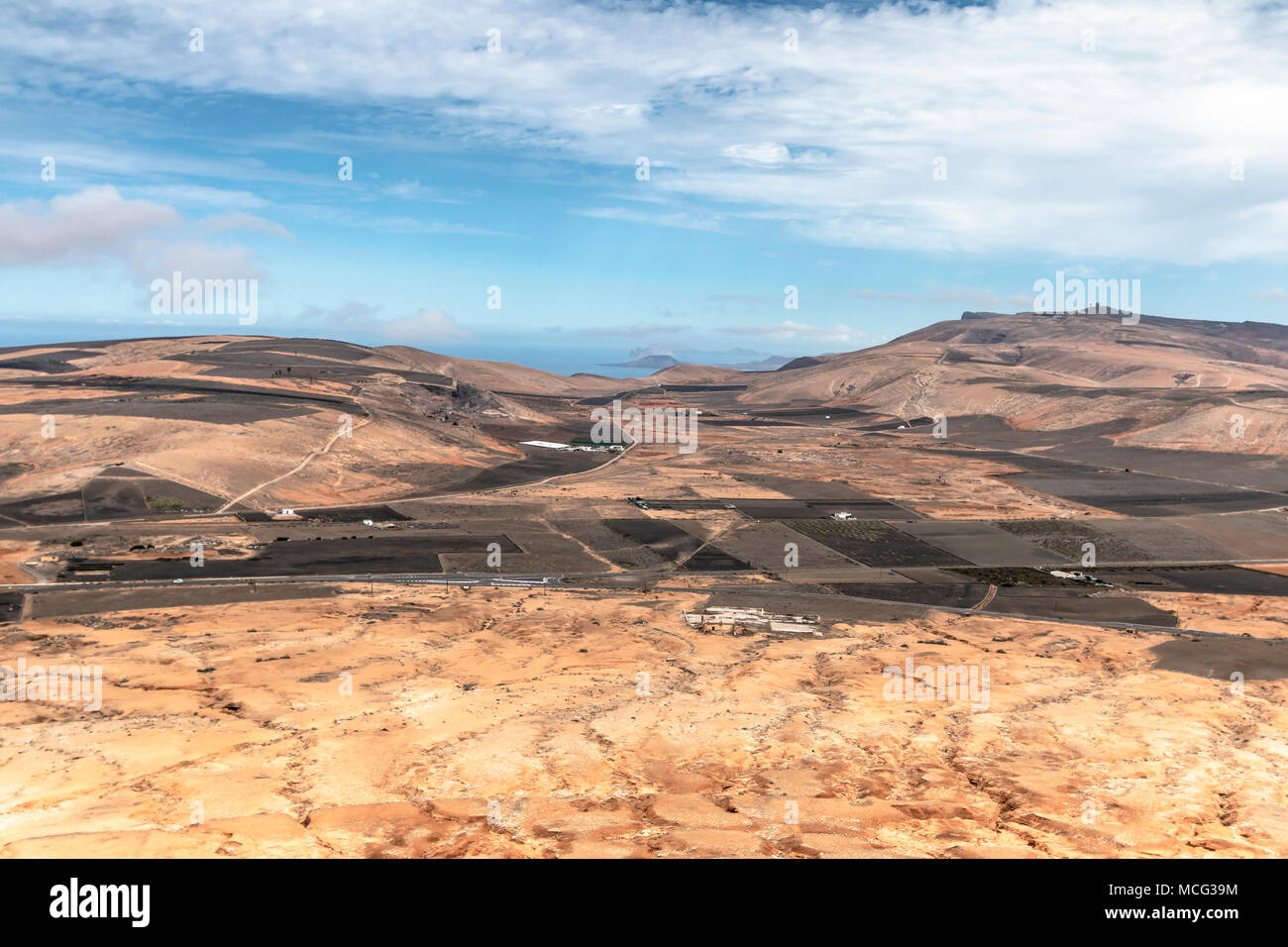 Santa barbara volcano hi-res stock photography and images - Alamy