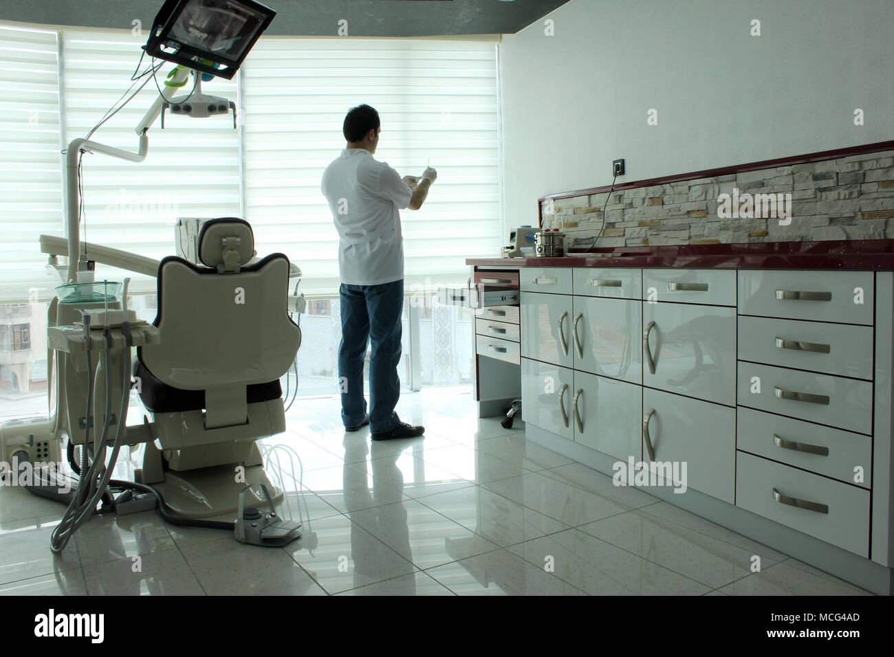 dentist office interior Stock Photo - Alamy