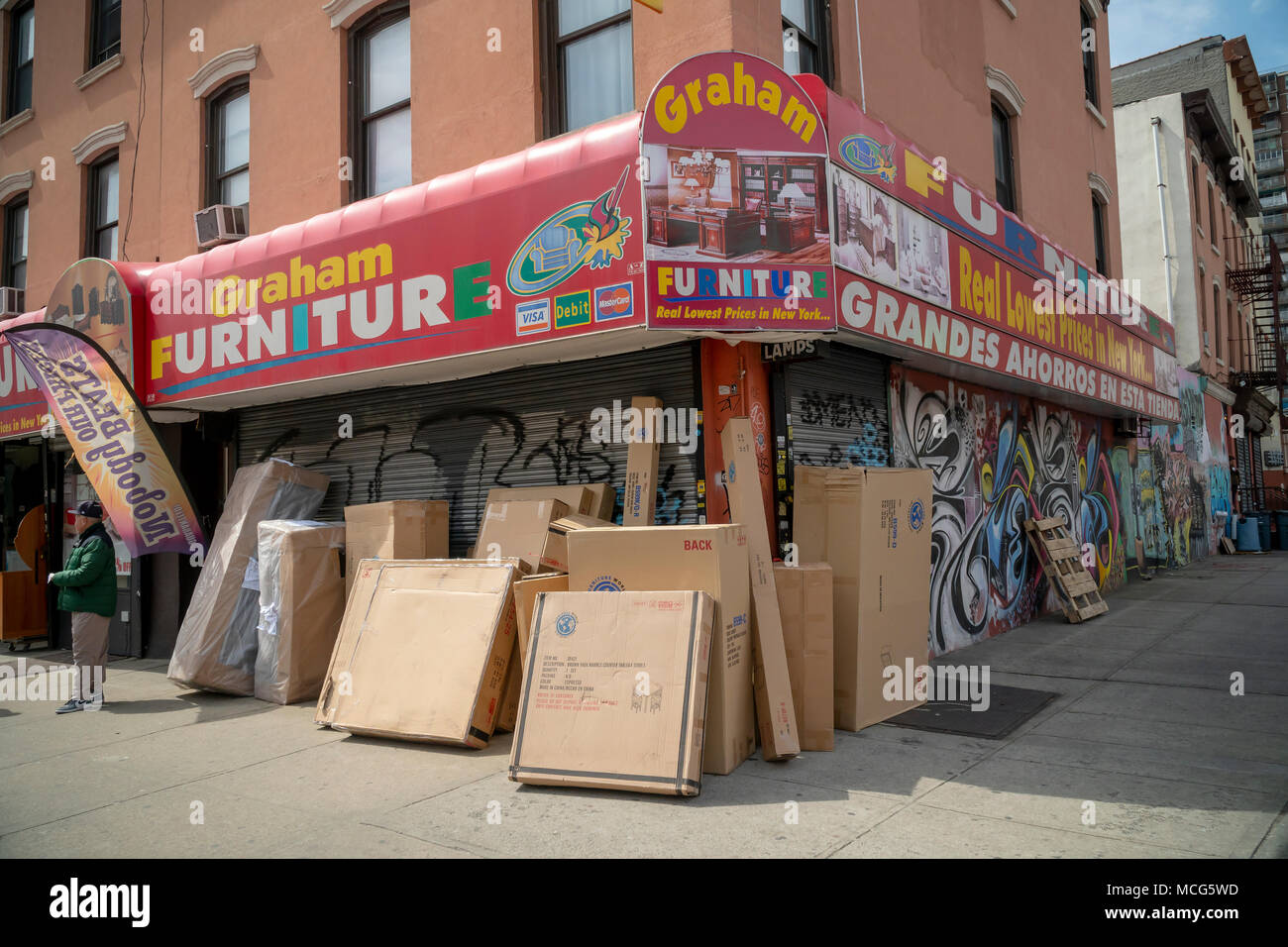 Graham avenue brooklyn hi-res stock photography and images - Alamy