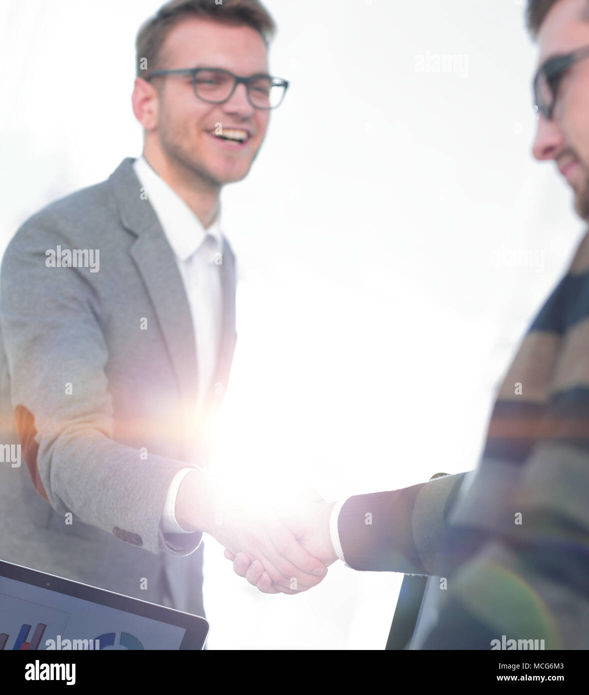 welcome handshake financial partners Stock Photo - Alamy