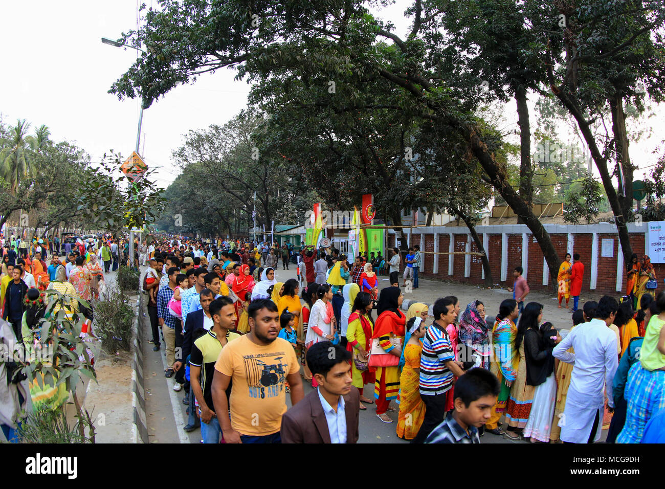 Book stall stand shop hi-res stock photography and images - Alamy