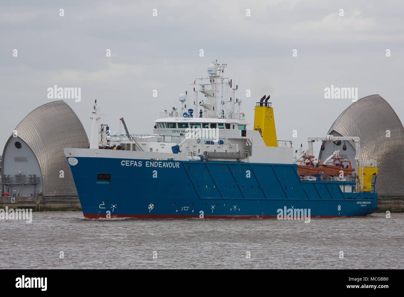 Endeavour ship at the thames barrier hi-res stock photography and ...