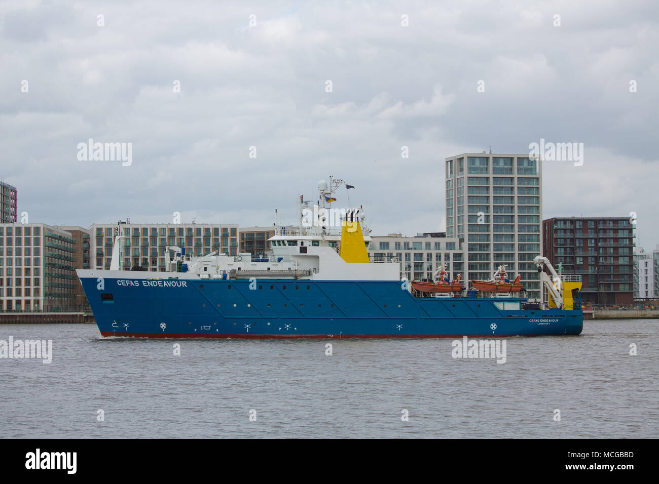 Endeavour ship at the thames barrier hi-res stock photography and ...