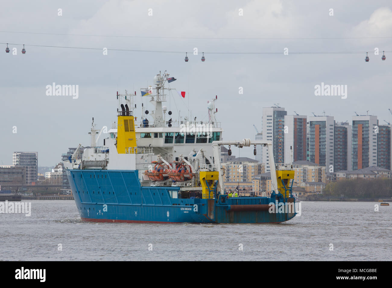 Endeavour ship at the thames barrier hi-res stock photography and ...