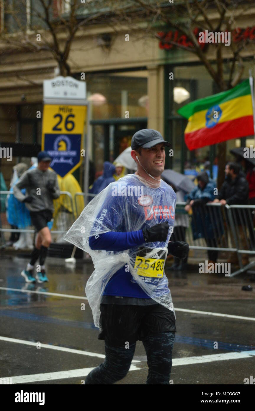Heartbreak hill boston marathon race hi-res stock photography and ...