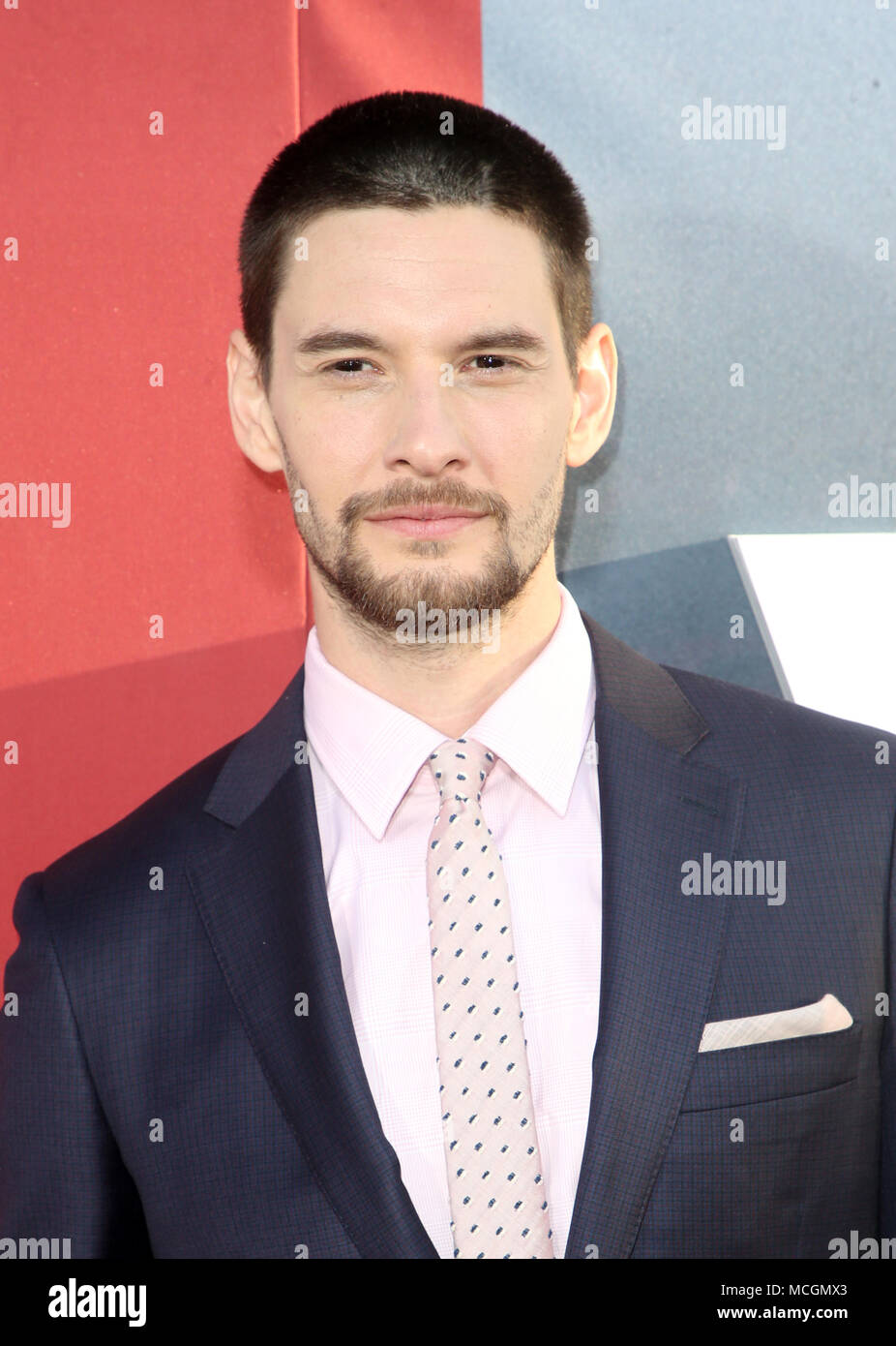 Ben barnes westworld hi-res stock photography and images - Alamy