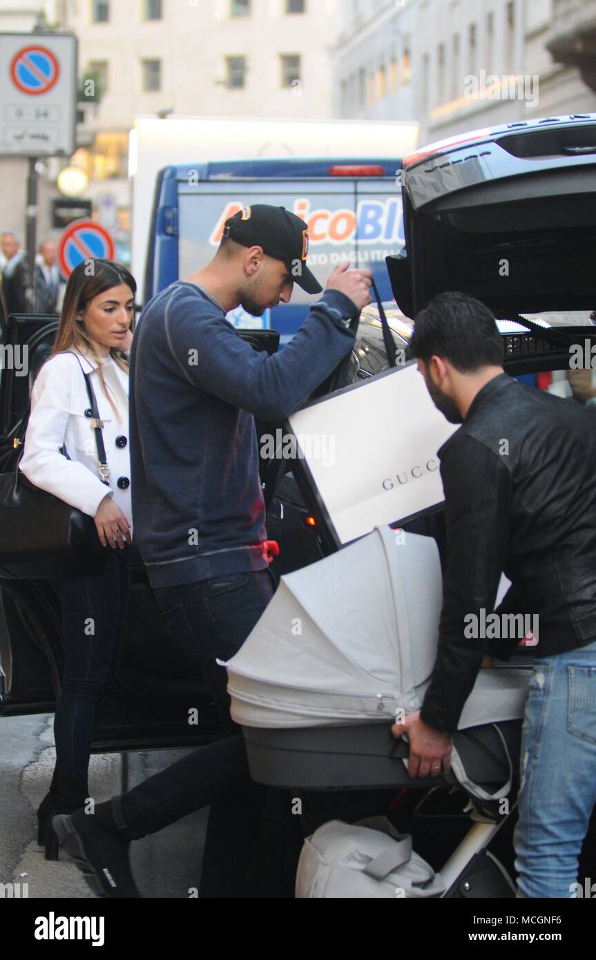 NO WEB SPECIAL FEE . Gianluigi Donnarumma and girlfriend Alessia ...