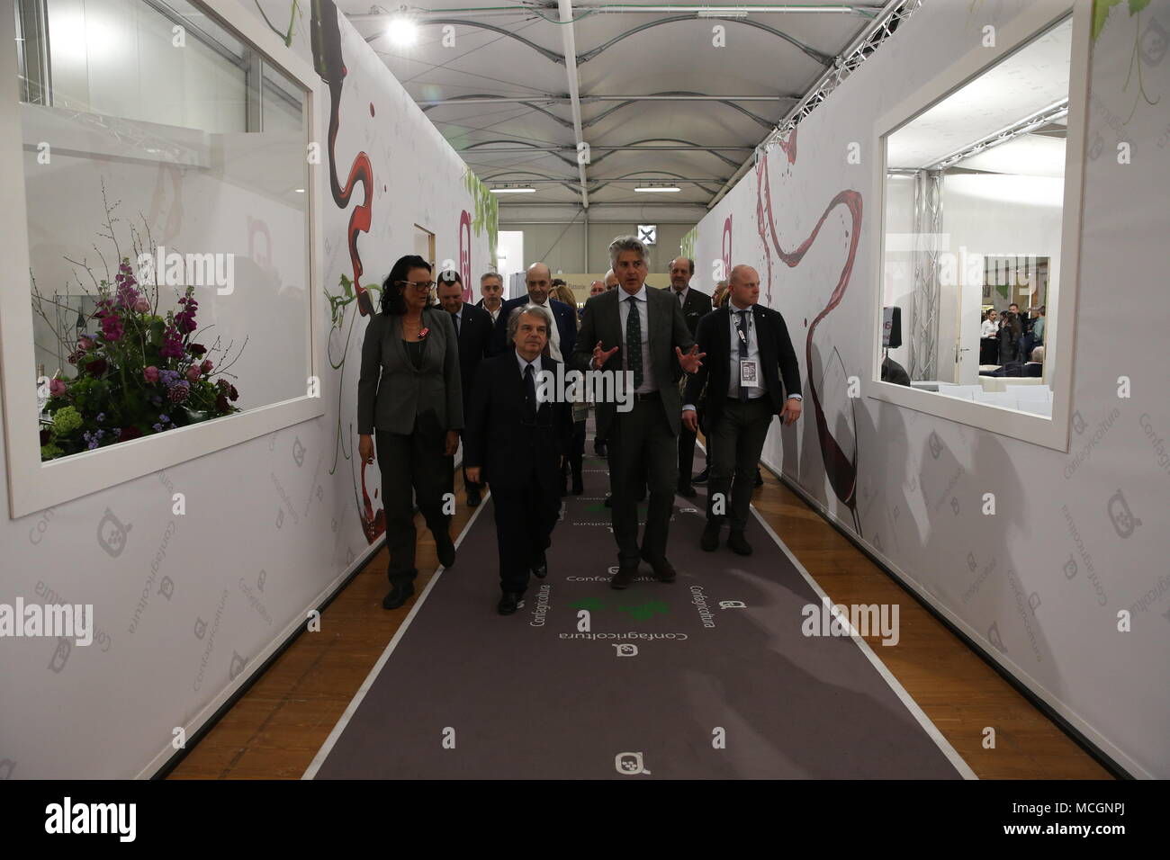 Italian politicians at Vinitaly Expo Stock Photo - Alamy