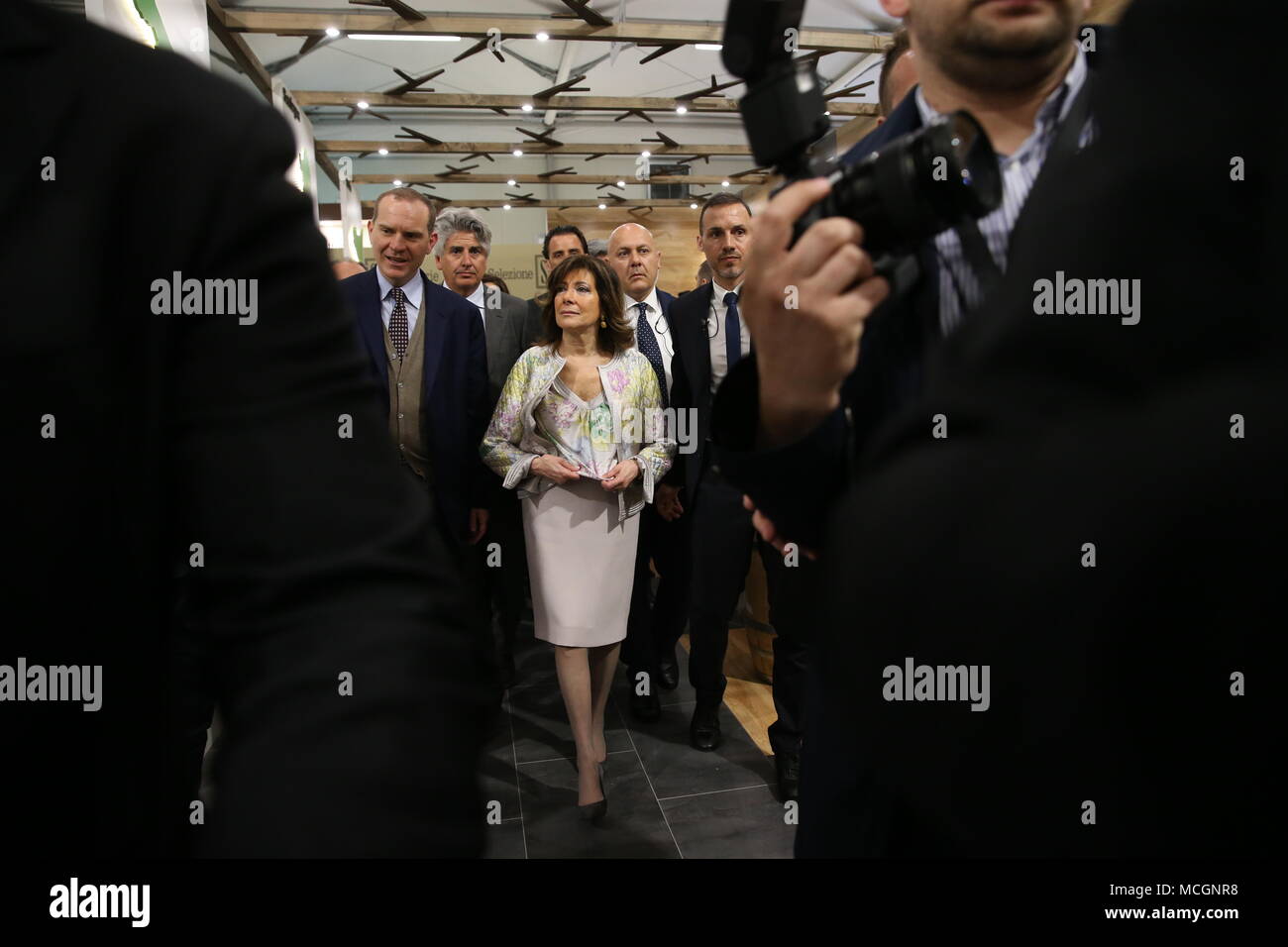 Italian politicians at Vinitaly Expo Stock Photo - Alamy