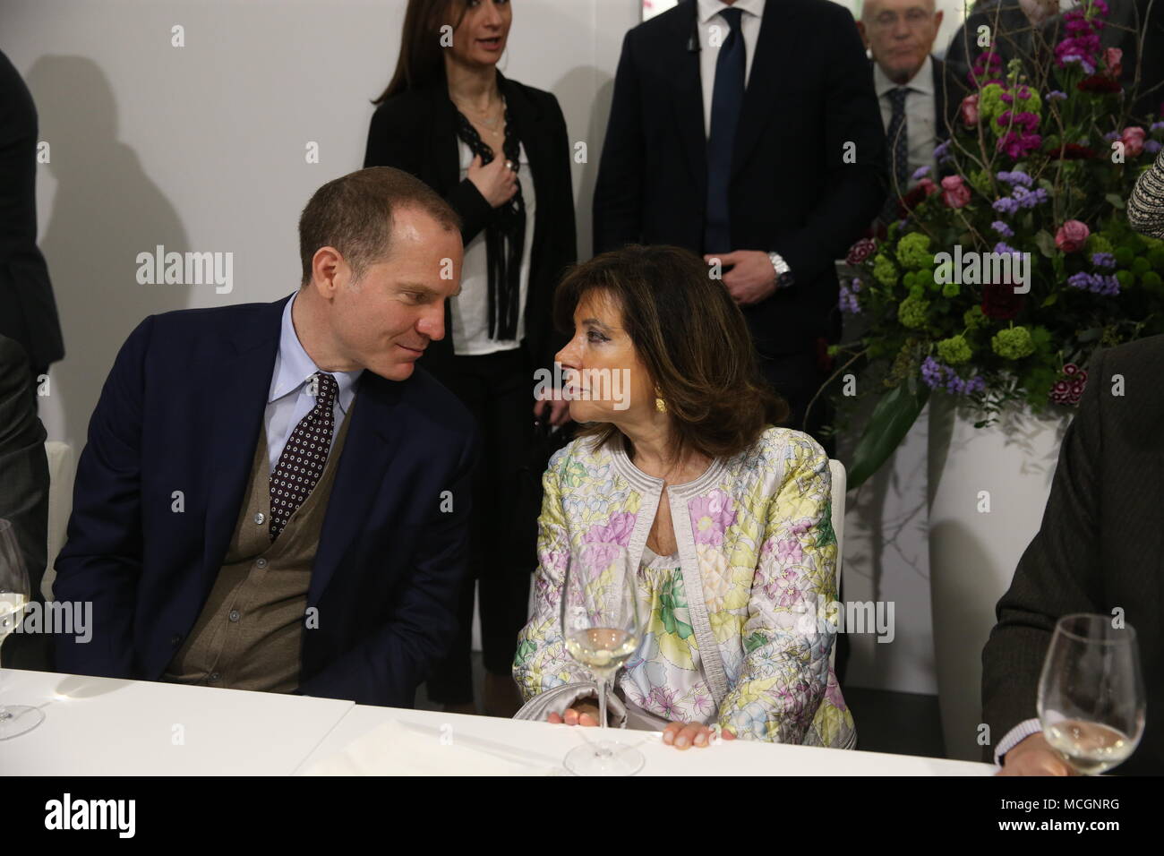 Italian politicians at Vinitaly Expo Stock Photo - Alamy