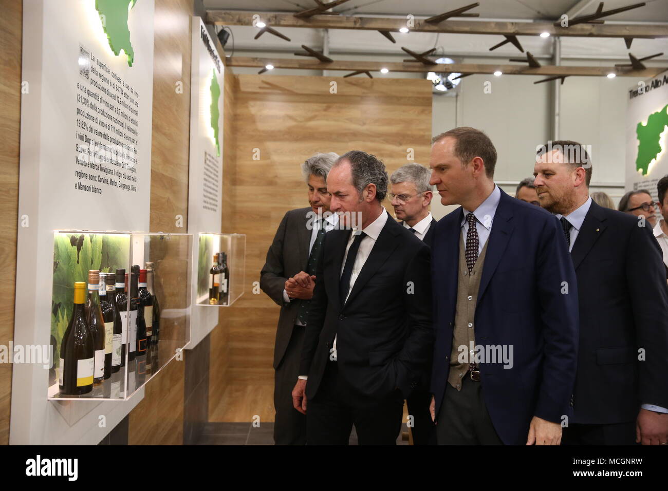 Italian politicians at Vinitaly Expo Stock Photo - Alamy