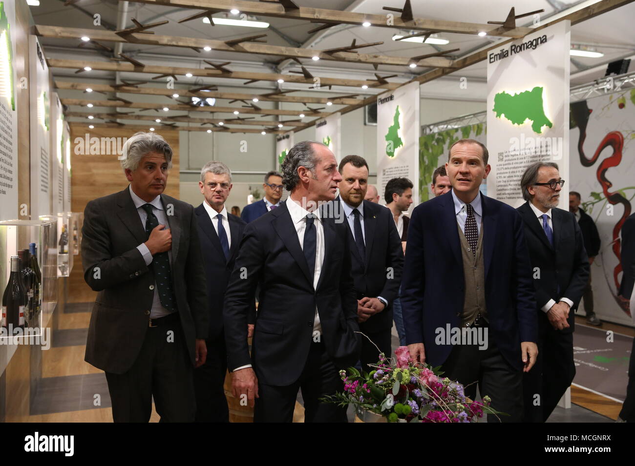 Italian politicians at Vinitaly Expo Stock Photo - Alamy