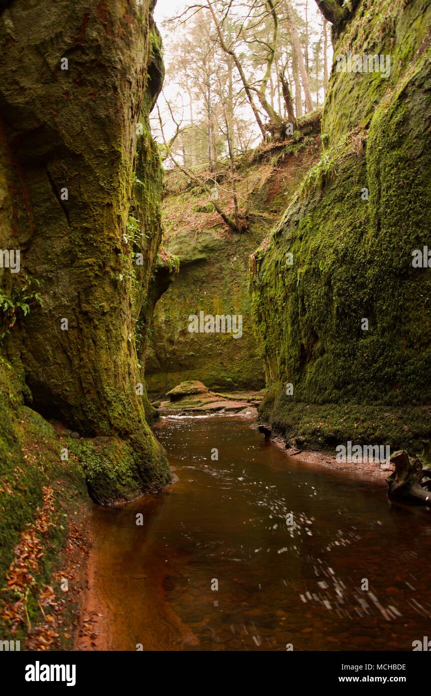 Finnich glen outlander hi-res stock photography and images - Alamy