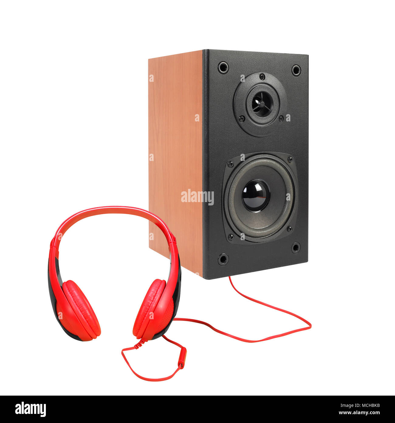 Music and sound - Front view line array loudspeaker enclosure cabinet ...