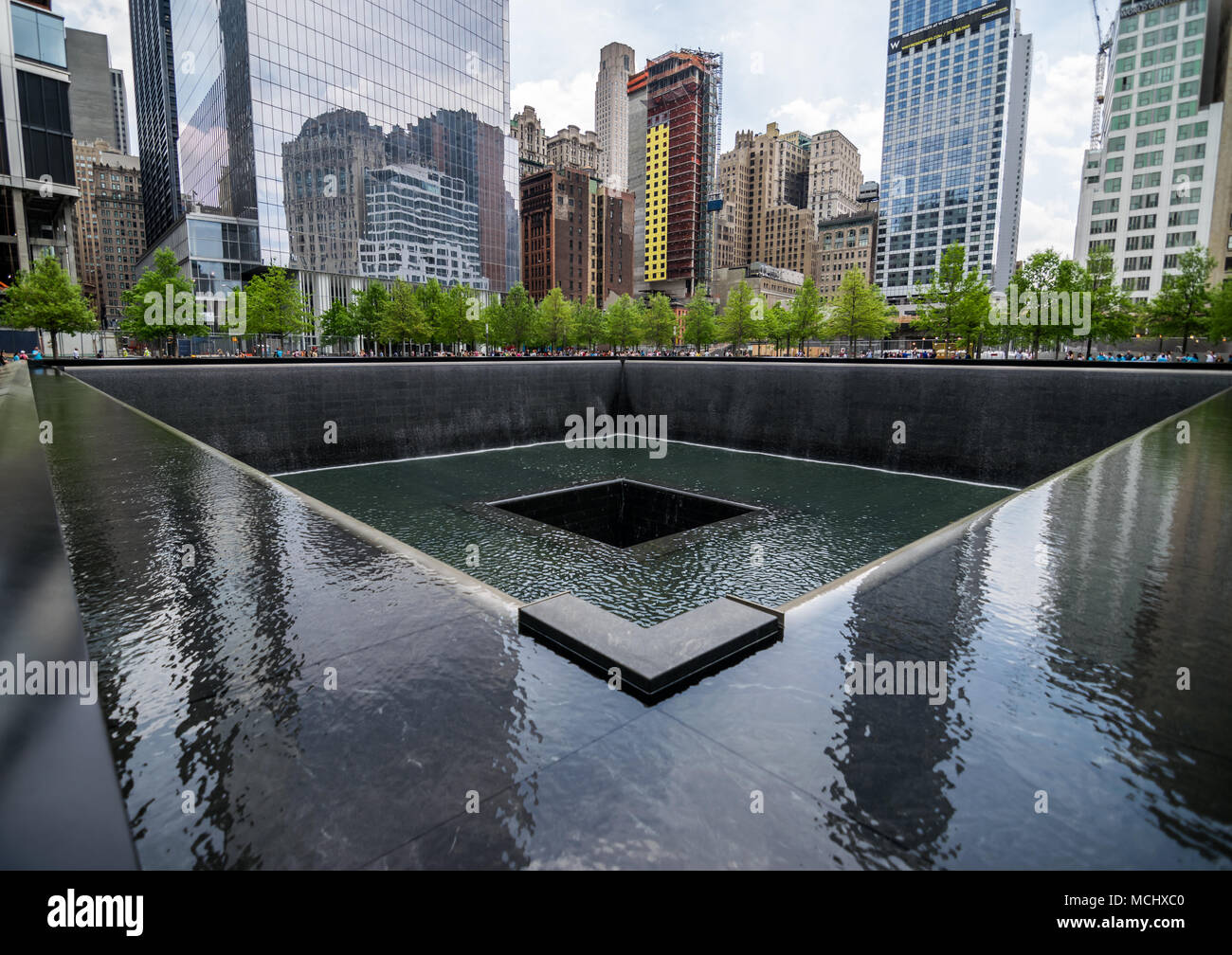 New York City 9/11 Memorial Reflection Pool Stock Photo - Alamy