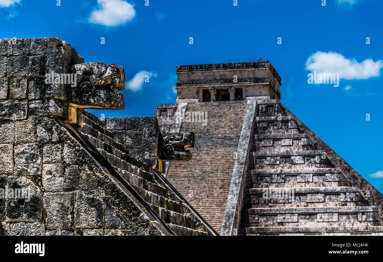 El Castillo in Chichen Itza, Mexico Stock Photo - Alamy