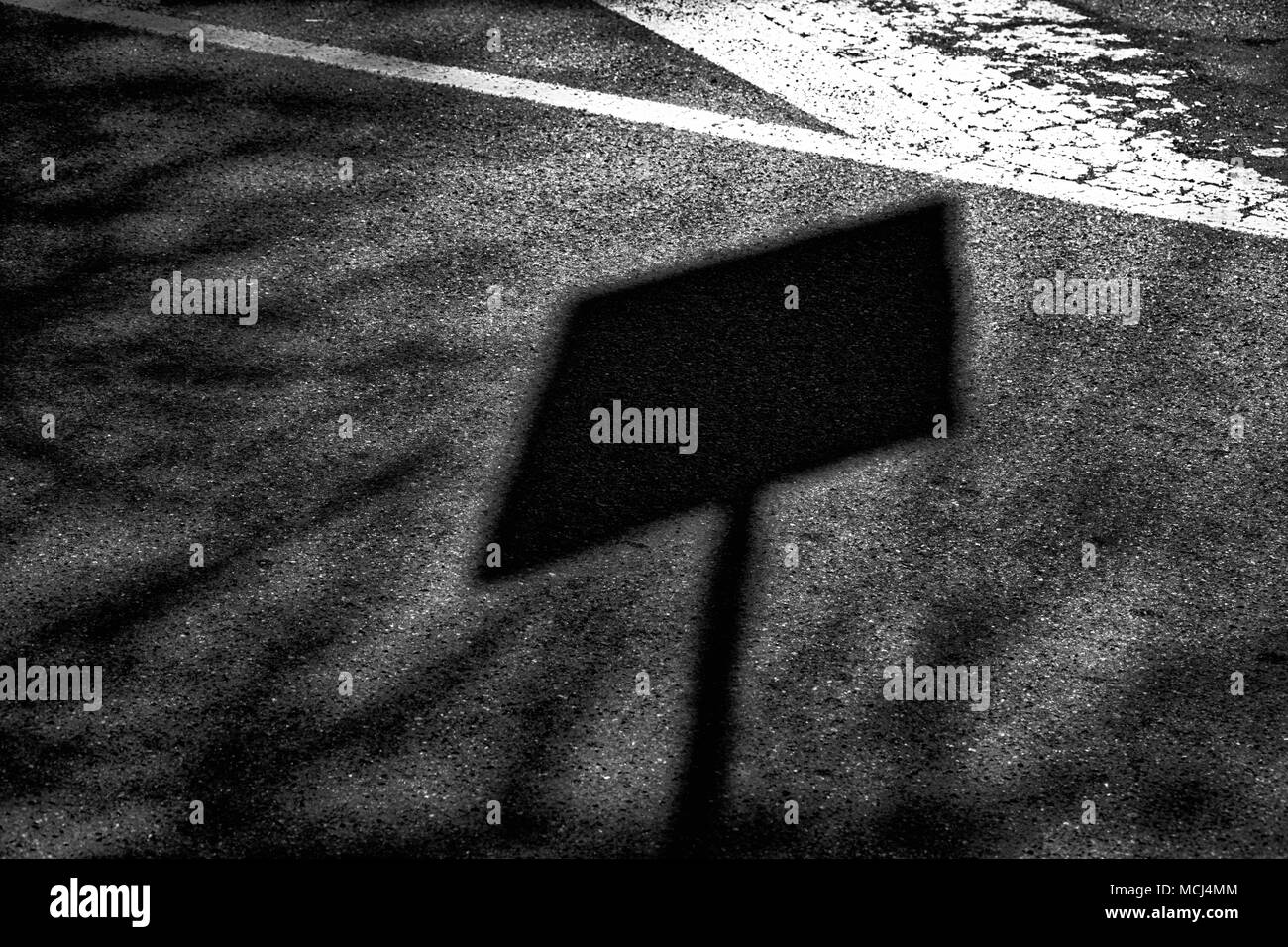 Traffic light asphalt Black and White Stock Photos & Images - Alamy