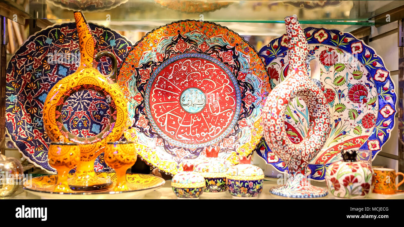 Turkish Ceramics in Grand Bazaar, Istanbul City, Turkey Stock Photo - Alamy