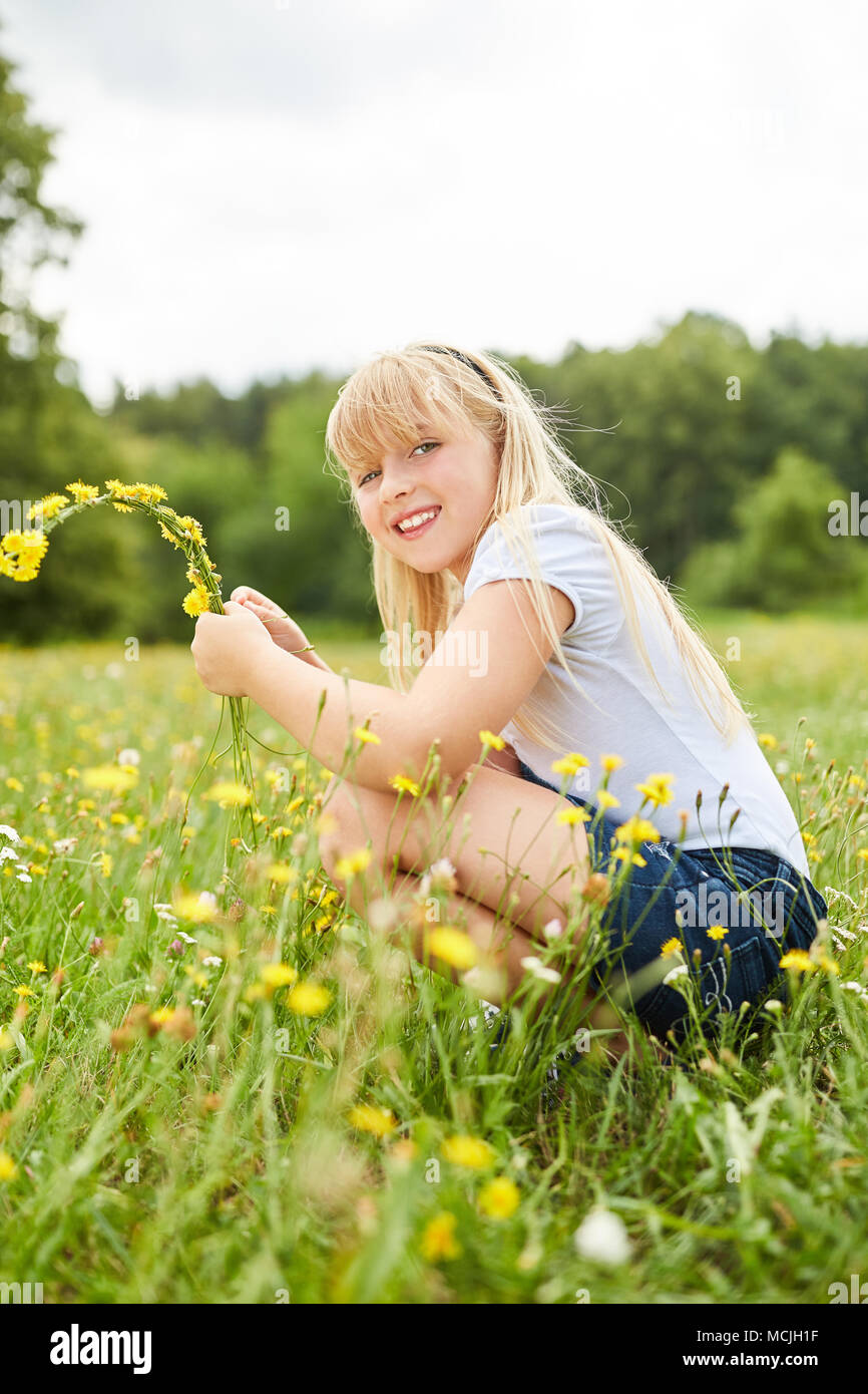 Bind girl hi-res stock photography and images - Alamy