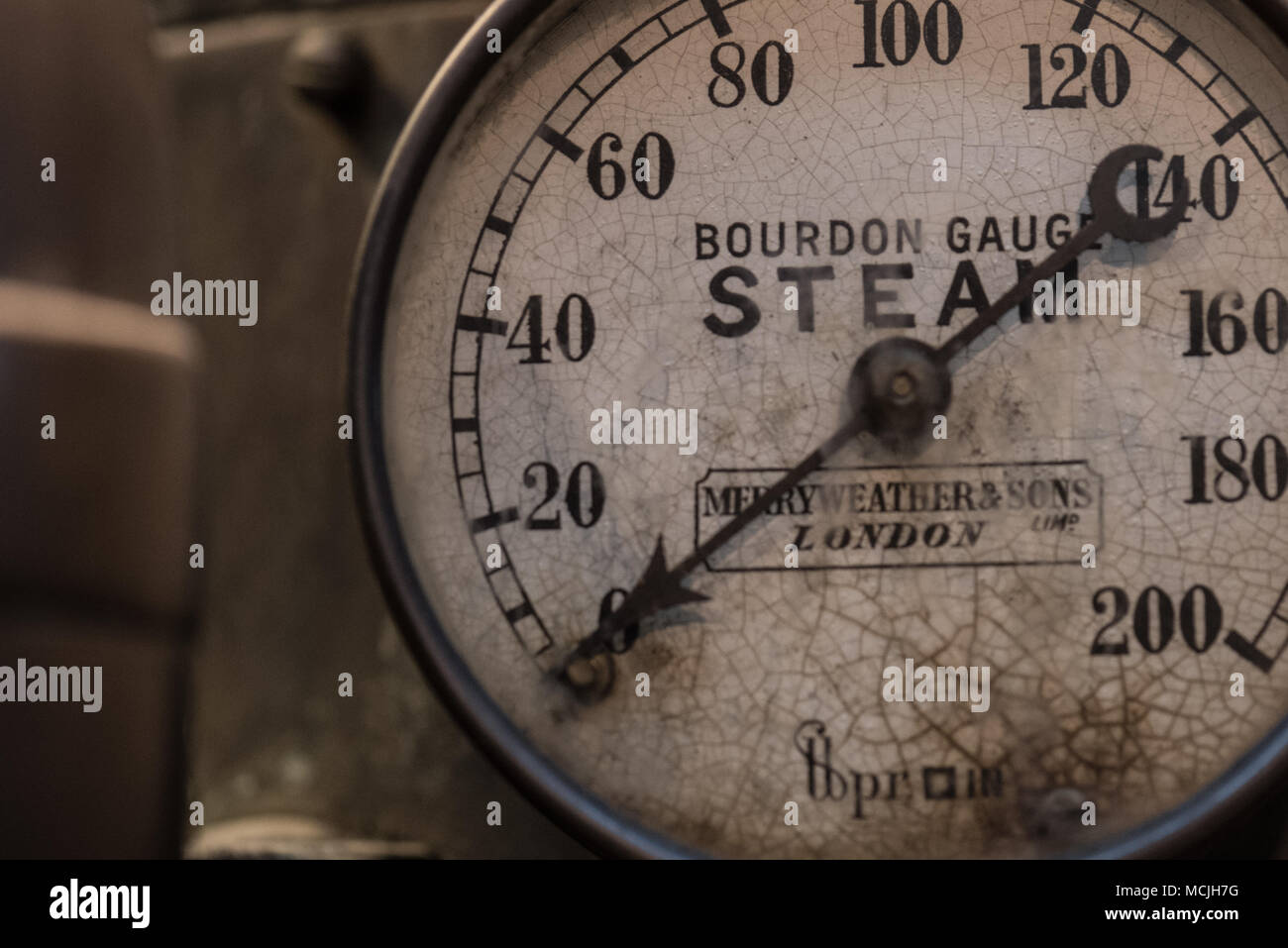 Steam gauge hi-res stock photography and images - Alamy