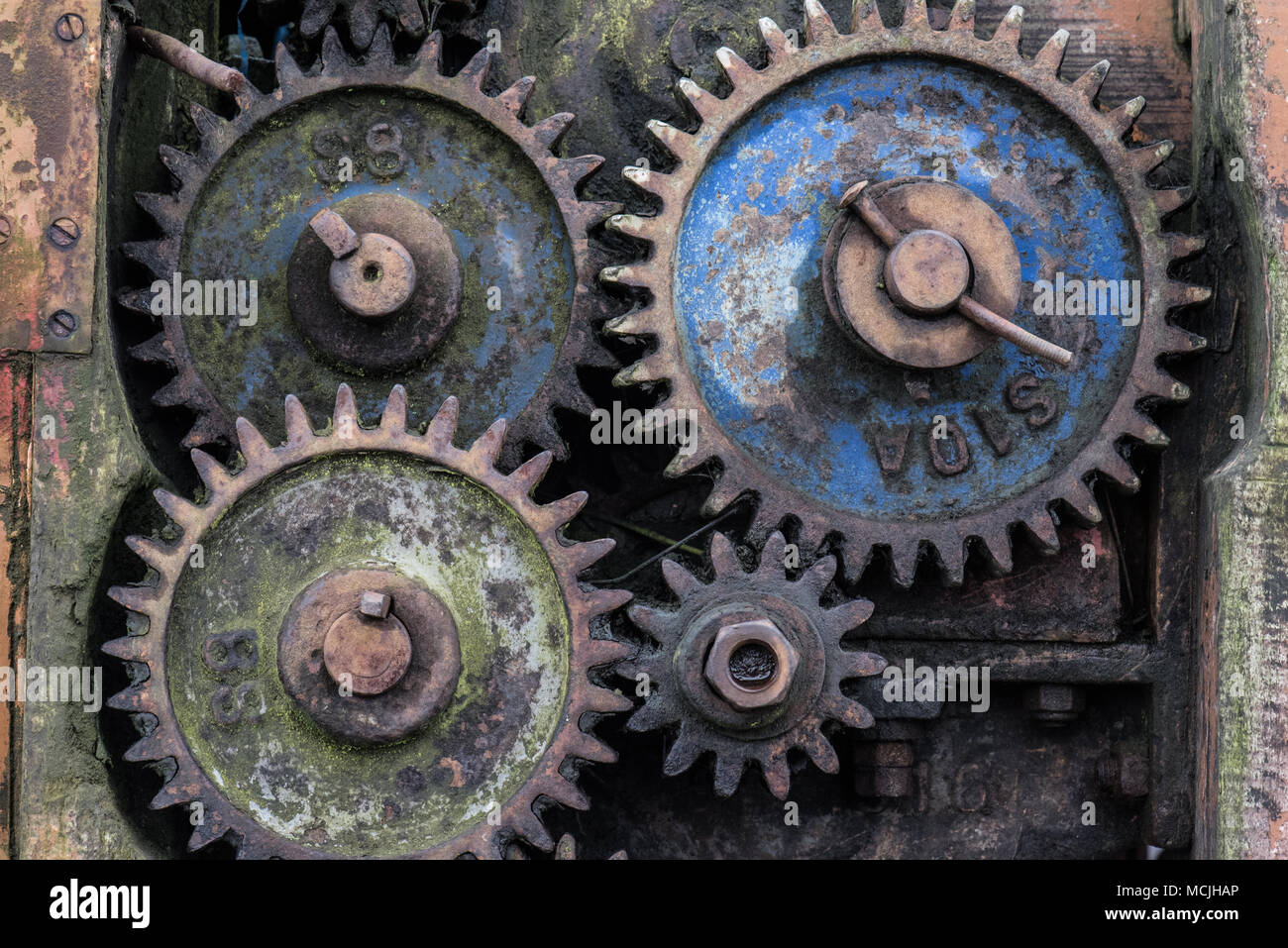 Machine gears hi-res stock photography and images - Alamy