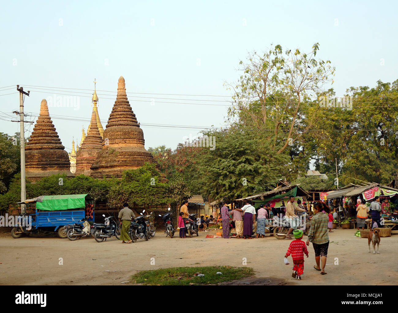 Myanmar village bagan village hi-res stock photography and images - Alamy