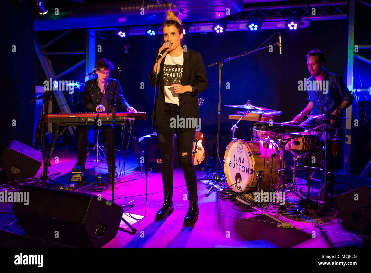 The Swiss singer and songwriter Lina Button live in the Schüür Lucerne ...