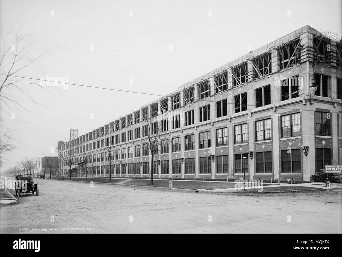 Packard plant hi-res stock photography and images - Alamy