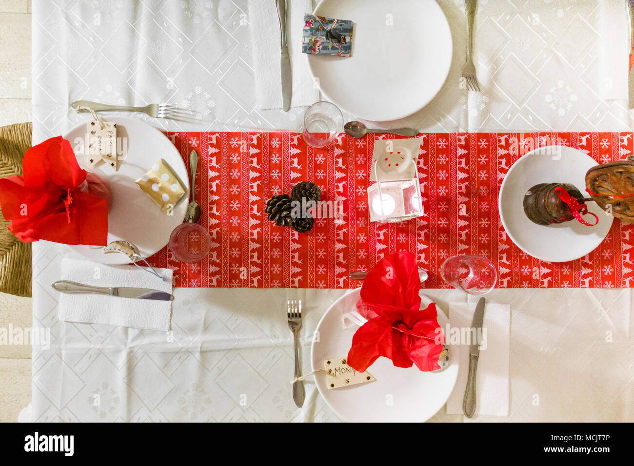 Top view of table runner hi-res stock photography and images - Alamy