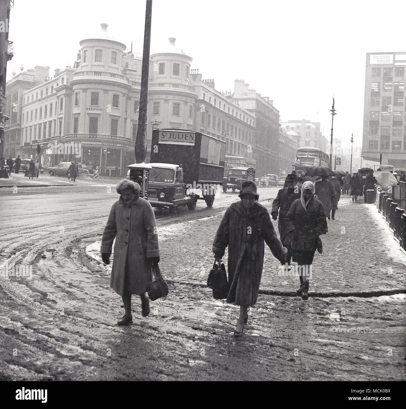 1950s London Road High Resolution Stock Photography and Images - Alamy