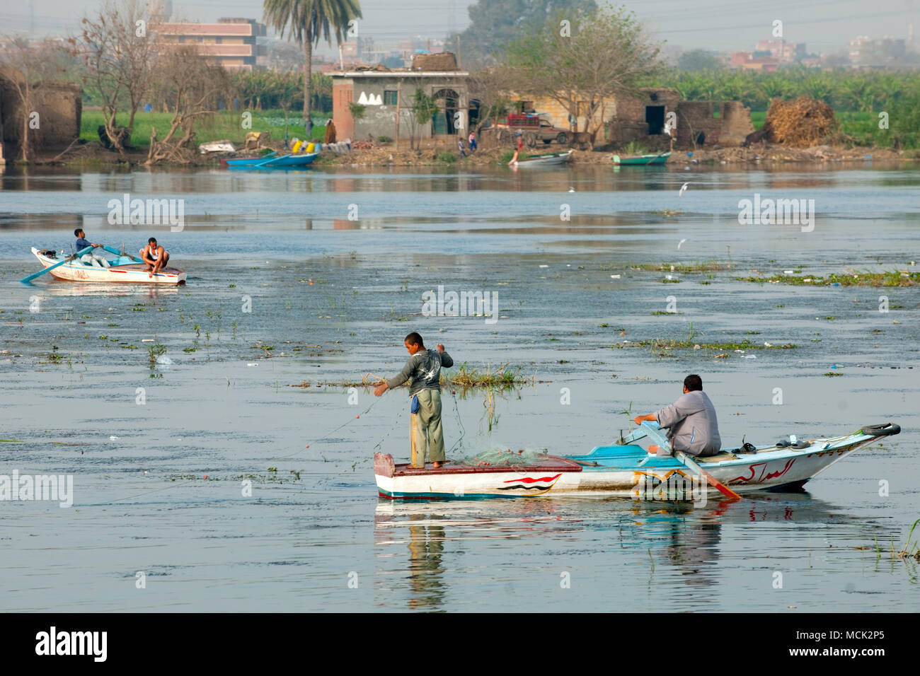 Aegypten, Kairo, Fischer im Nildelta Stock Photo - Alamy