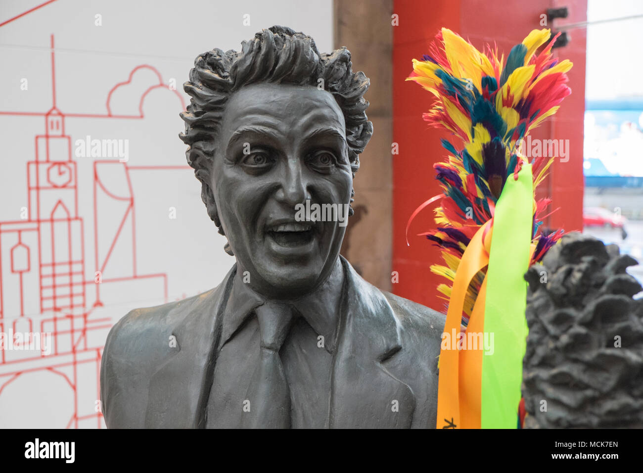 Ken,Dodd,Ken Dodd,statue,sculpture,diddymen,comedian,institution ...