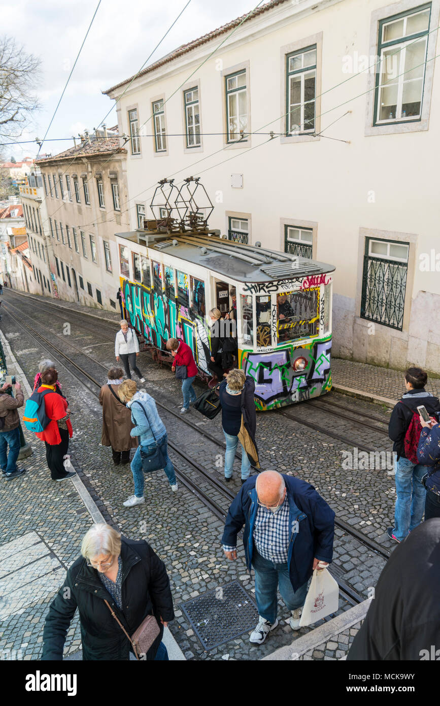 Portugal lisbon gloria funicular hi-res stock photography and images ...