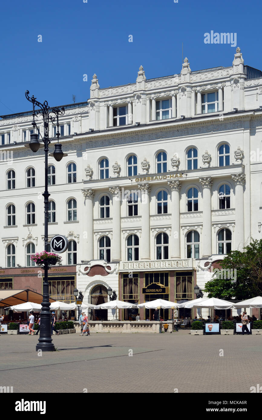 Gerbeaud coffee house hi-res stock photography and images - Alamy