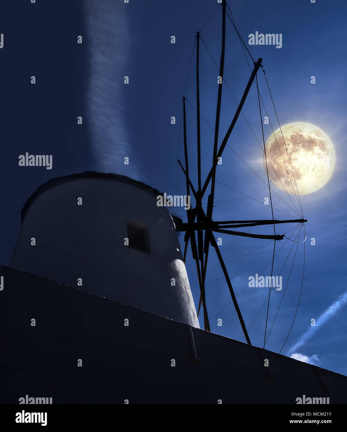 Night view of the windmill Stock Photo - Alamy