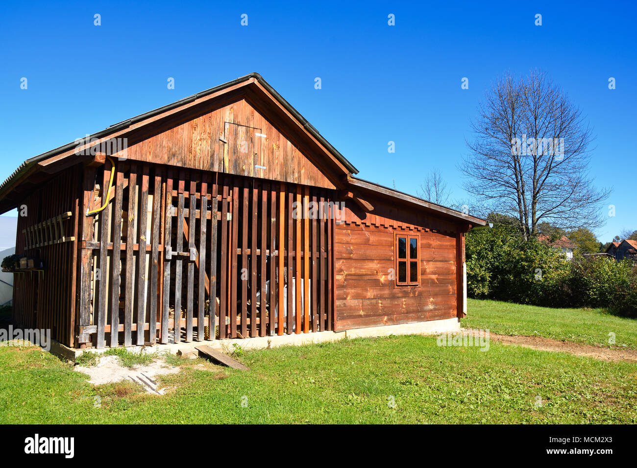 Bright wooden shed hi-res stock photography and images - Alamy